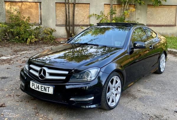 Mercedes-Benz c-220 2014 Viļņa vietnē Melns Mercedes-Benz c-220 2014 Viļņa, ar dzinēja tilpumu 2.20 L un nobraukumu 350 tūkst. km par 3300 €, foto 9 vietnē AUTOMOTO.COM.LV