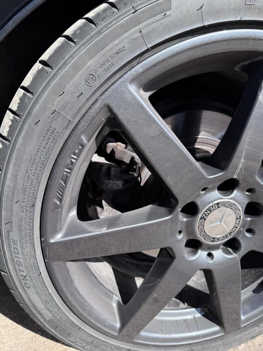 Black Mercedes-Benz c-220 2015 in Balvi, with an engine capacity of 2.20 L and mileage of 152 thousand km for 4000 €, photo 7 on AUTOMOTO.COM.LV