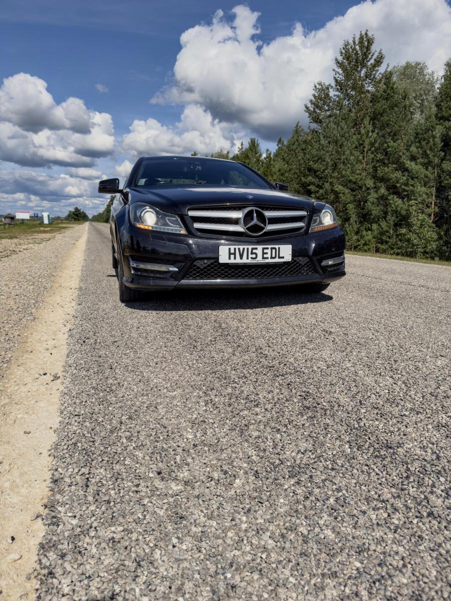 Black Mercedes-Benz c-220 2015 in Balvi, with an engine capacity of 2.20 L and mileage of 152 thousand km for 4000 €, photo 14 on AUTOMOTO.COM.LV