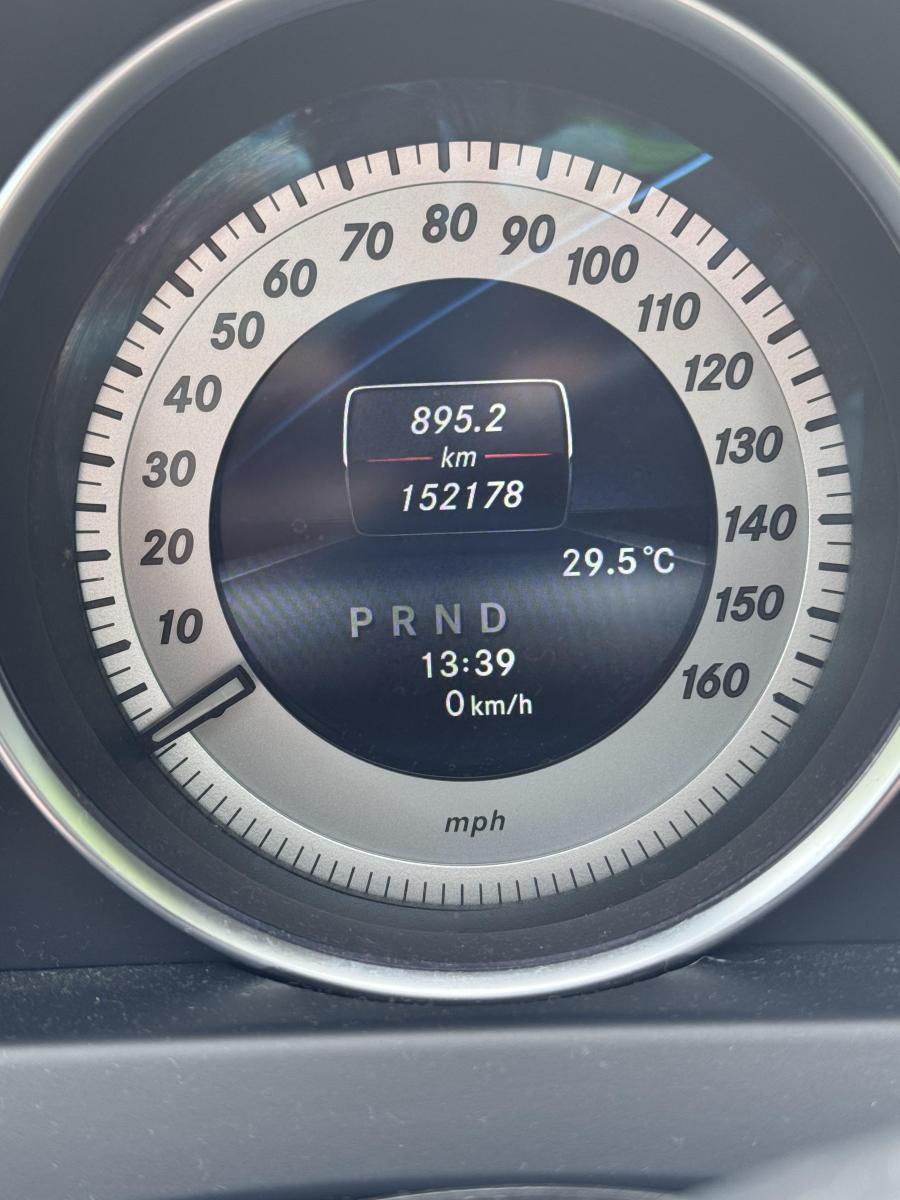 Black Mercedes-Benz c-220 2015 in Balvi, with an engine capacity of 2.20 L and mileage of 152 thousand km for 4000 €, photo 15 on AUTOMOTO.COM.LV