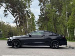 Black Mercedes-Benz c-220 2016 in Klaipeda, with an engine capacity of 2.14 L and mileage of 210 thousand km for 19900 €, photo 4 on AUTOMOTO.COM.LV
