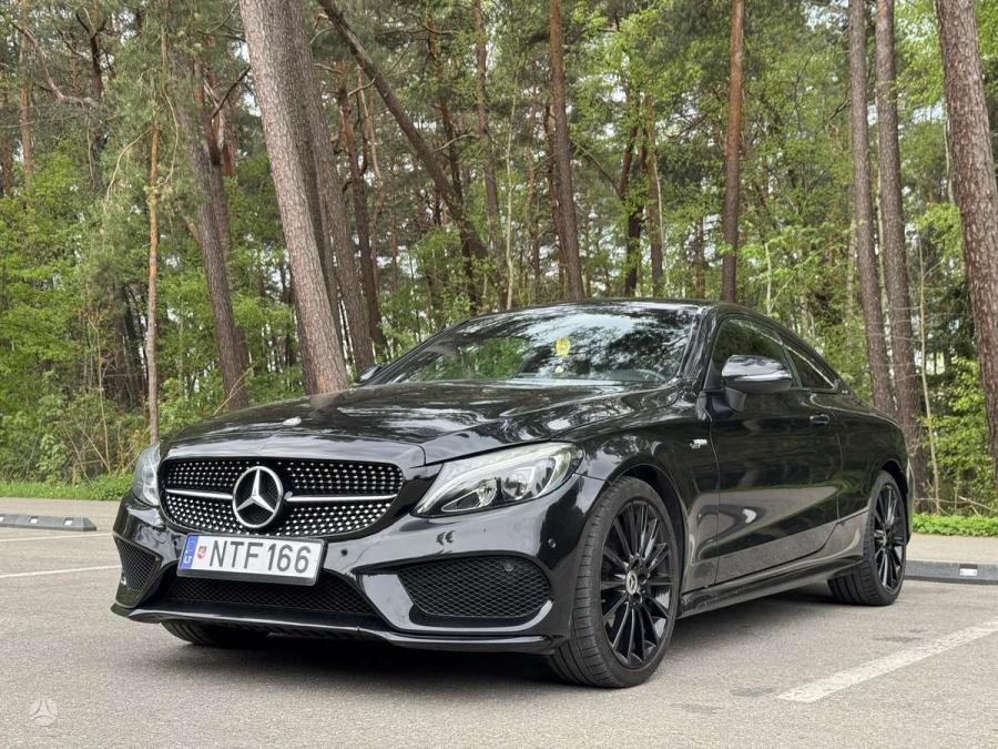 Black Mercedes-Benz c-220 2016 in Klaipeda, with an engine capacity of 2.14 L and mileage of 210 thousand km for 19900 €, photo 9 on AUTOMOTO.COM.LV