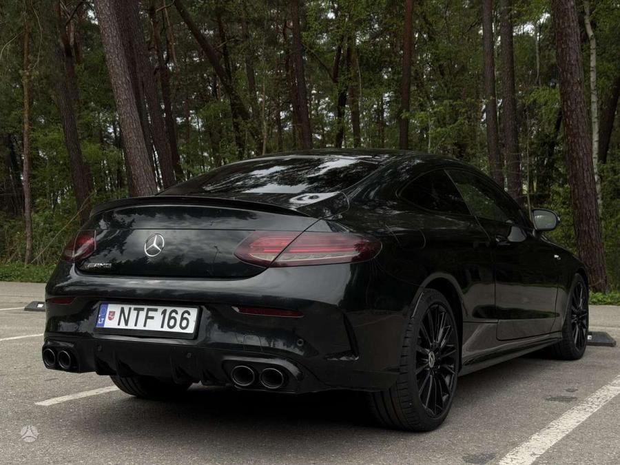 Black Mercedes-Benz c-220 2016 in Klaipeda, with an engine capacity of 2.14 L and mileage of 210 thousand km for 19900 €, photo 17 on AUTOMOTO.COM.LV