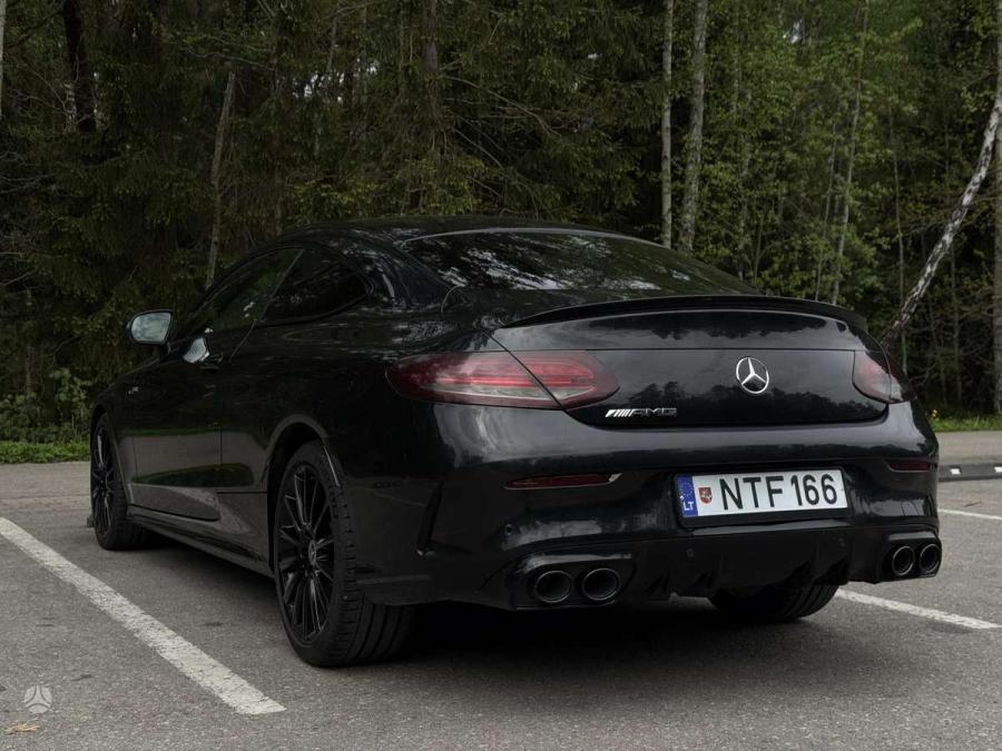 Black Mercedes-Benz c-220 2016 in Klaipeda, with an engine capacity of 2.14 L and mileage of 210 thousand km for 19900 €, photo 18 on AUTOMOTO.COM.LV