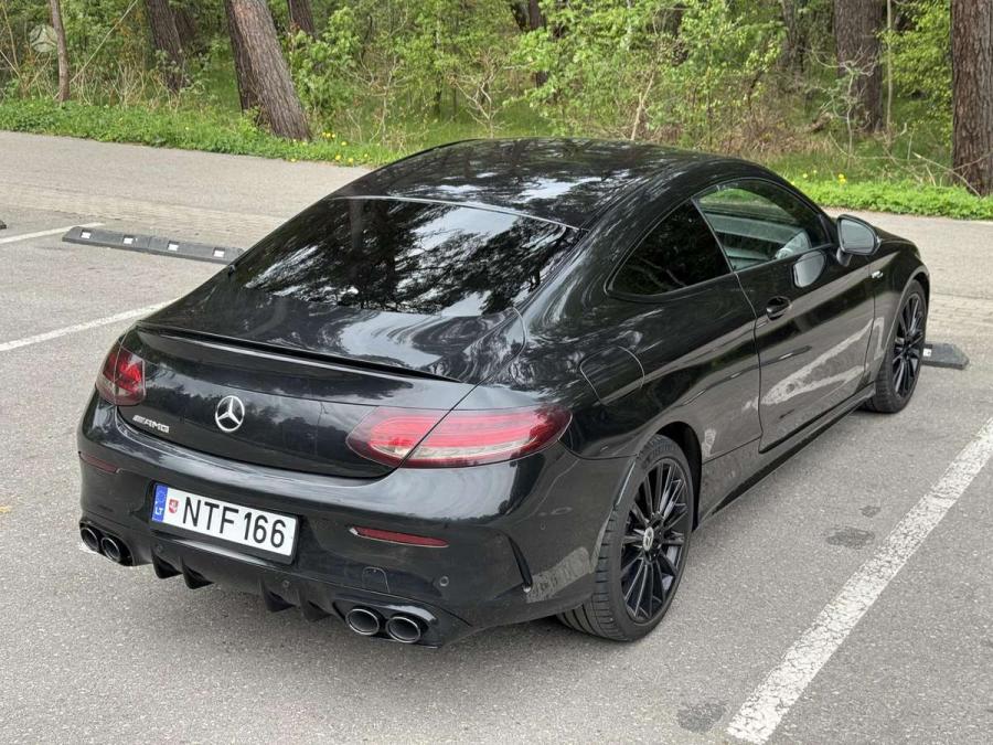 Black Mercedes-Benz c-220 2016 in Klaipeda, with an engine capacity of 2.14 L and mileage of 210 thousand km for 19900 €, photo 19 on AUTOMOTO.COM.LV