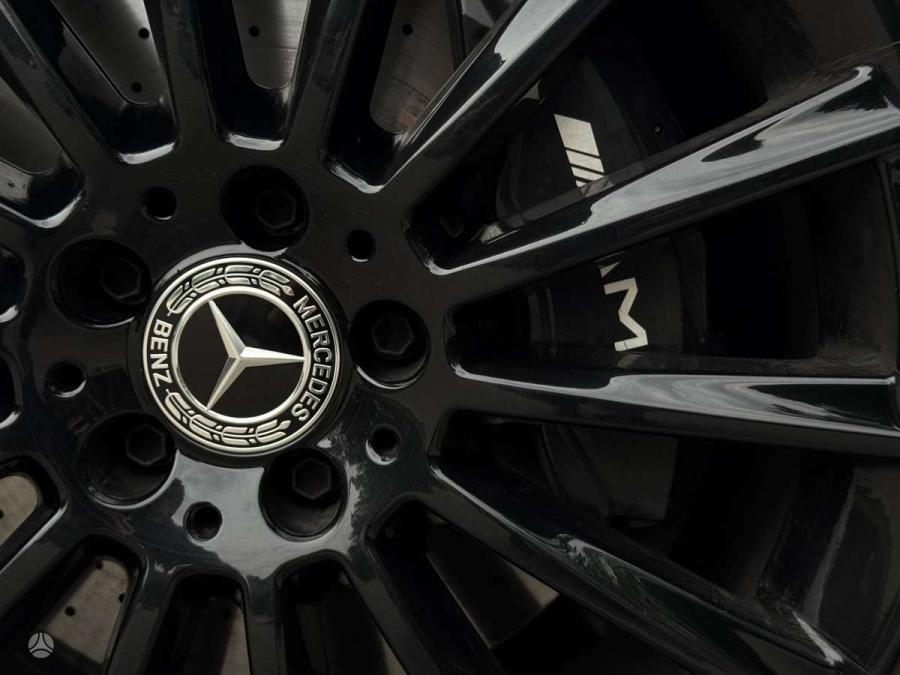 Black Mercedes-Benz c-220 2016 in Klaipeda, with an engine capacity of 2.14 L and mileage of 210 thousand km for 19900 €, photo 35 on AUTOMOTO.COM.LV