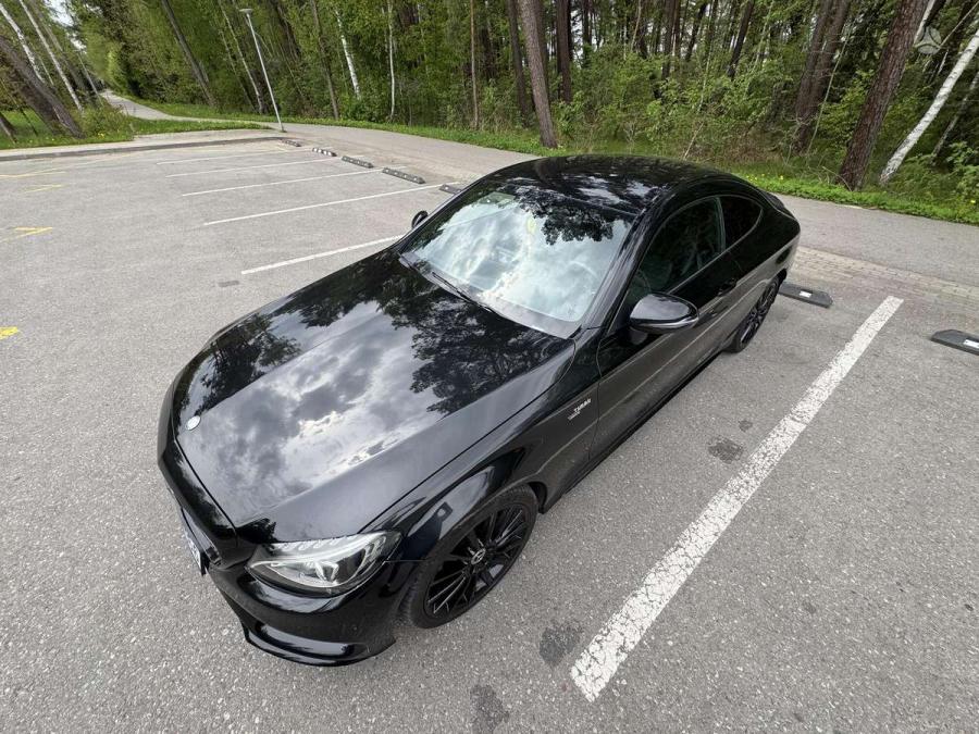 Black Mercedes-Benz c-220 2016 in Klaipeda, with an engine capacity of 2.14 L and mileage of 210 thousand km for 19900 €, photo 38 on AUTOMOTO.COM.LV