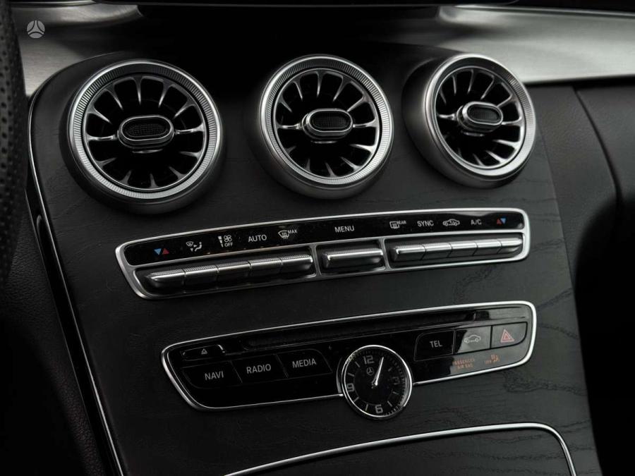 Black Mercedes-Benz c-220 2016 in Klaipeda, with an engine capacity of 2.14 L and mileage of 210 thousand km for 19900 €, photo 48 on AUTOMOTO.COM.LV