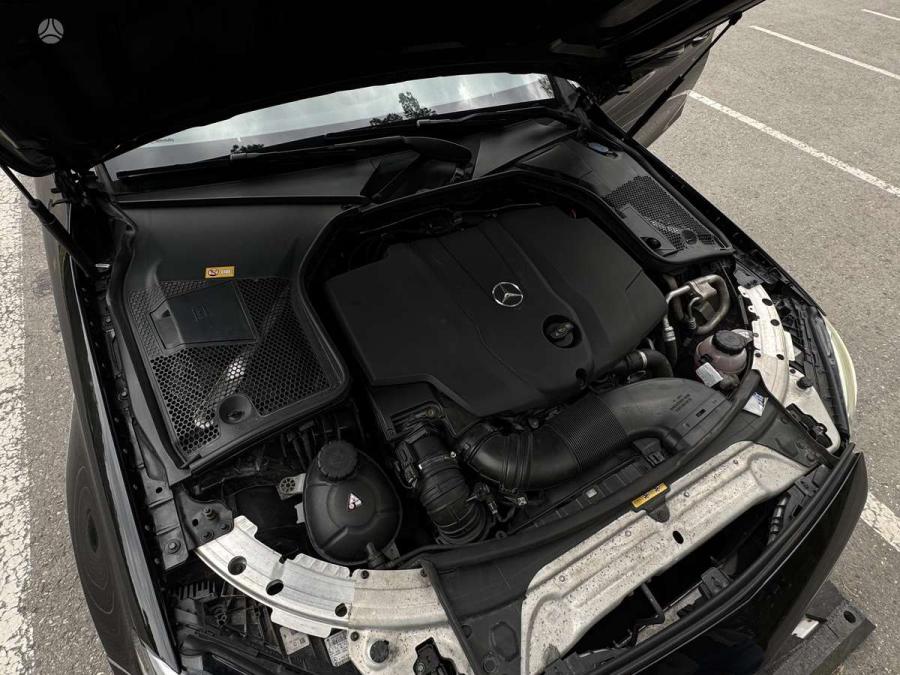 Black Mercedes-Benz c-220 2016 in Klaipeda, with an engine capacity of 2.14 L and mileage of 210 thousand km for 19900 €, photo 55 on AUTOMOTO.COM.LV