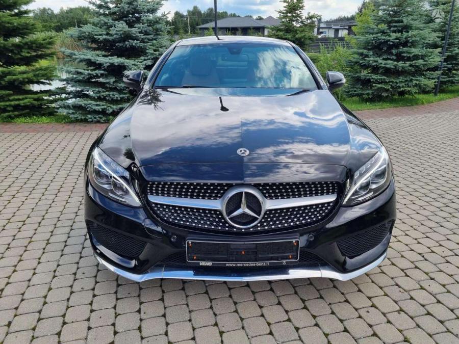 Black Mercedes-Benz c-220 2017 in Alytus, with an engine capacity of 2.20 L and mileage of 226 thousand km for 16900 €, photo 3 on AUTOMOTO.COM.LV