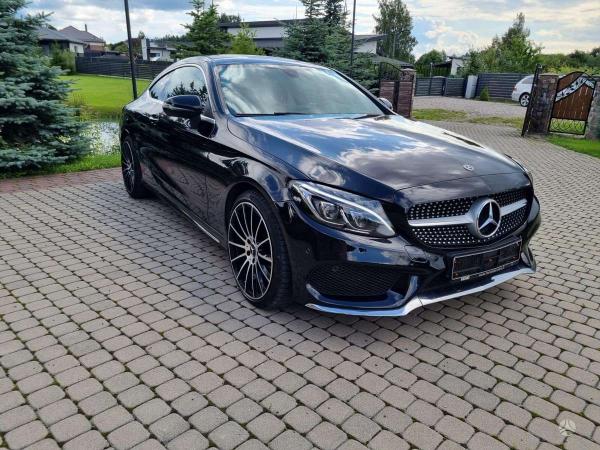 Black Mercedes-Benz c-220 2017 in Alytus, with an engine capacity of 2.20 L and mileage of 226 thousand km for 16900 €, photo 4 on AUTOMOTO.COM.LV