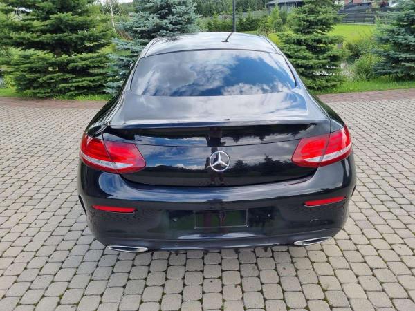 Black Mercedes-Benz c-220 2017 in Alytus, with an engine capacity of 2.20 L and mileage of 226 thousand km for 16900 €, photo 6 on AUTOMOTO.COM.LV