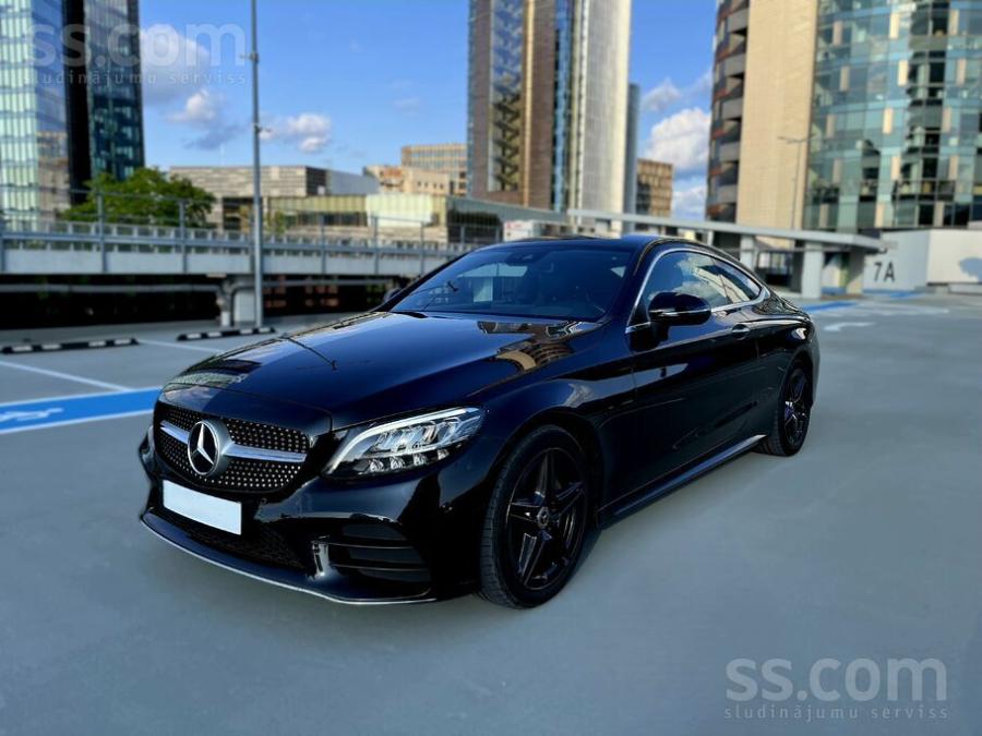 Black Mercedes-Benz c-220 2018 in Vilnius, with an engine capacity of 2.00 L and mileage of 306 thousand km for 19999 €, photo 8 on AUTOMOTO.COM.LV