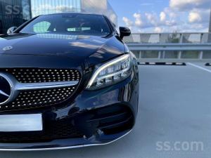 Black Mercedes-Benz c-220 2018 in Vilnius, with an engine capacity of 2.00 L and mileage of 306 thousand km for 19999 €, photo 10 on AUTOMOTO.COM.LV