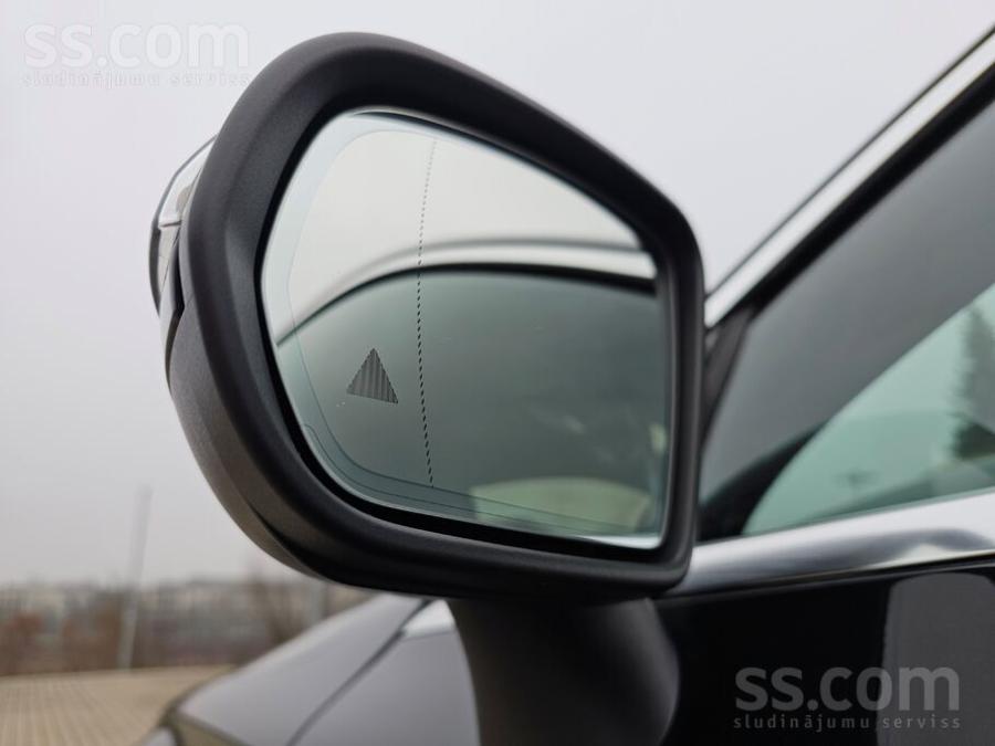 Black Mercedes-Benz c-220 2018 in Vilnius, with an engine capacity of 2.00 L and mileage of 306 thousand km for 19999 €, photo 13 on AUTOMOTO.COM.LV