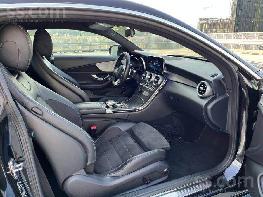Black Mercedes-Benz c-220 2018 in Vilnius, with an engine capacity of 2.00 L and mileage of 306 thousand km for 19999 €, photo 19 on AUTOMOTO.COM.LV