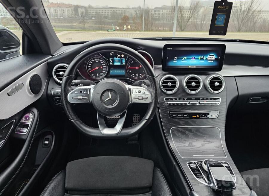 Black Mercedes-Benz c-220 2018 in Vilnius, with an engine capacity of 2.00 L and mileage of 306 thousand km for 19999 €, photo 29 on AUTOMOTO.COM.LV