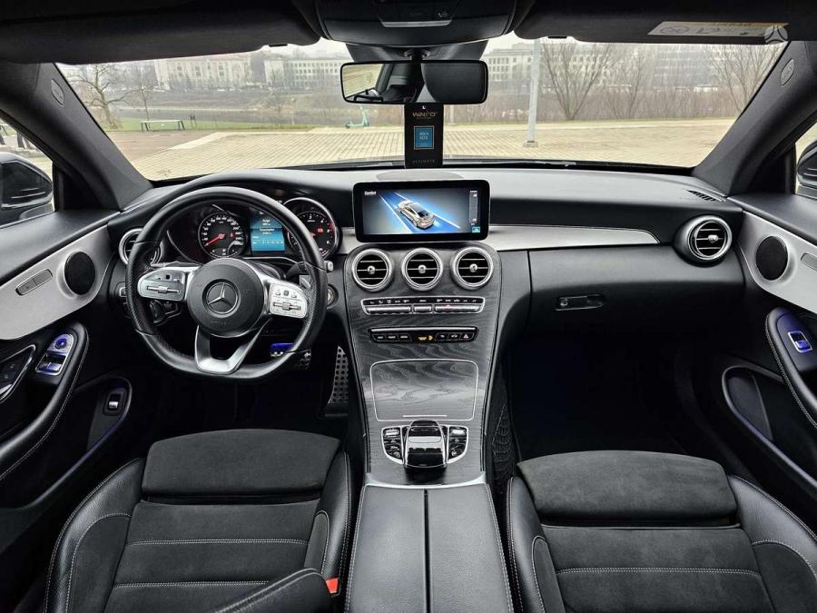 Black Mercedes-Benz c-220 2018 in Vilnius, with an engine capacity of 2.00 L and mileage of 307 thousand km for 19000 €, photo 20 on AUTOMOTO.COM.LV