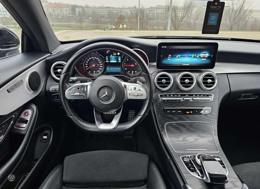 Black Mercedes-Benz c-220 2018 in Vilnius, with an engine capacity of 2.00 L and mileage of 307 thousand km for 19000 €, photo 22 on AUTOMOTO.COM.LV