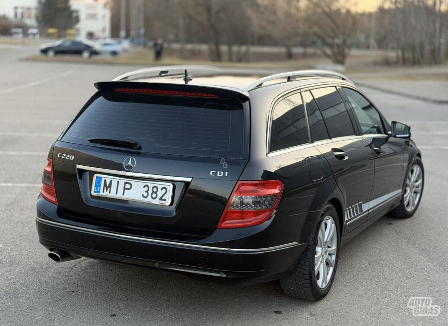 Black Mercedes-Benz c-220 2009 in Vilnius, with an engine capacity of 2.10 L and mileage of 390 thousand km for 3200 €, photo 6 on AUTOMOTO.COM.LV