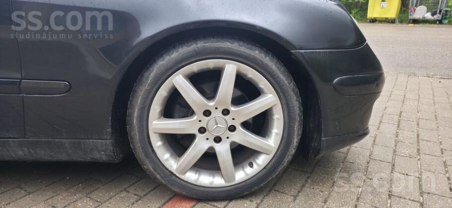 Melns Mercedes-Benz c-220 2004 Daugavpils, ar dzinēja tilpumu 2.20 L un nobraukumu 218 tūkst. km par 2450 €, foto 7 vietnē AUTOMOTO.COM.LV