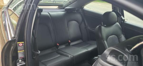 Black Mercedes-Benz c-220 2004 in Daugavpils, with an engine capacity of 2.20 L and mileage of 218 thousand km for 2450 €, photo 9 on AUTOMOTO.COM.LV
