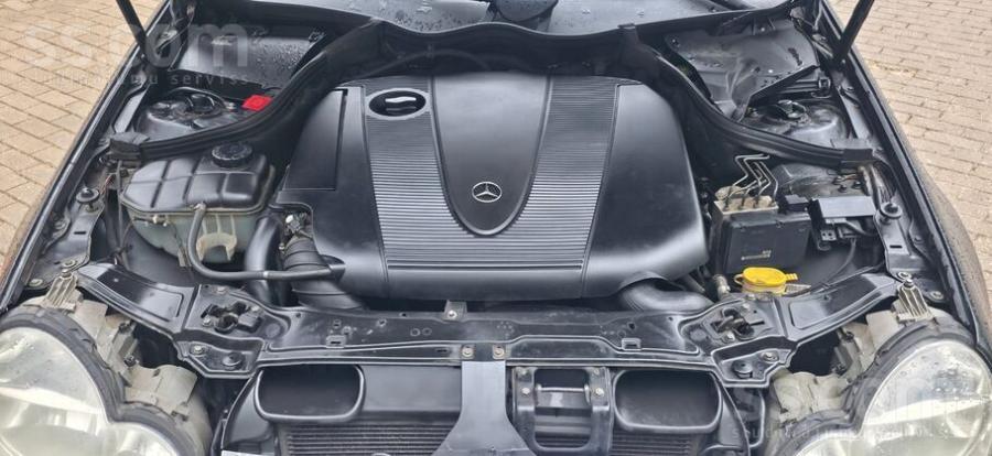 Melns Mercedes-Benz c-220 2004 Daugavpils, ar dzinēja tilpumu 2.20 L un nobraukumu 218 tūkst. km par 2450 €, foto 12 vietnē AUTOMOTO.COM.LV