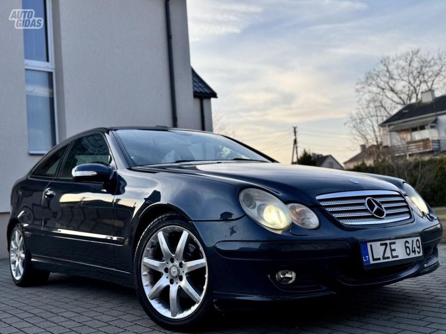 Black Mercedes-Benz c-220 2005 in Kaunas, with an engine capacity of 2.20 L and mileage of 292 thousand km for 2850 €, photo 1 on AUTOMOTO.COM.LV