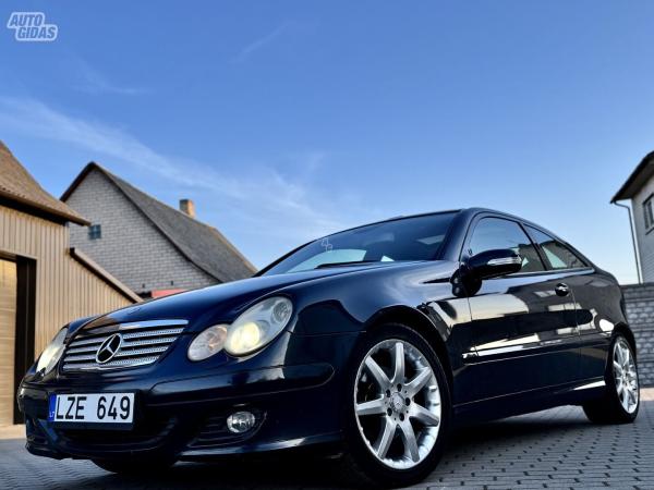 Melns Mercedes-Benz c-220 2005 Kauņa, ar dzinēja tilpumu 2.20 L un nobraukumu 292 tūkst. km par 2850 €, foto 2 vietnē AUTOMOTO.COM.LV
