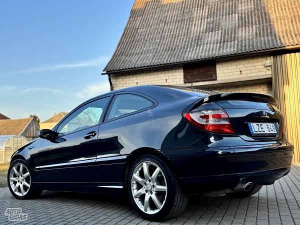 Melns Mercedes-Benz c-220 2005 Kauņa, ar dzinēja tilpumu 2.20 L un nobraukumu 292 tūkst. km par 2850 €, foto 5 vietnē AUTOMOTO.COM.LV