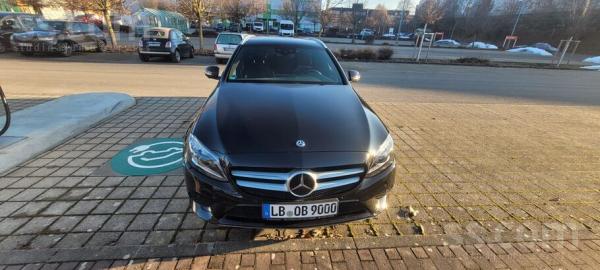 Melns Mercedes-Benz c-220 2019 Rīga, ar dzinēja tilpumu 2.00 L un nobraukumu 98 tūkst. km par 25000 €, foto 1 vietnē AUTOMOTO.COM.LV