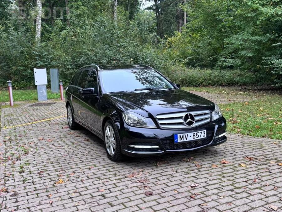 Melns Mercedes-Benz c-220 2013 Jūrmala, ar dzinēja tilpumu 2.20 L un nobraukumu 340 tūkst. km par 6990 €, foto 1 vietnē AUTOMOTO.COM.LV