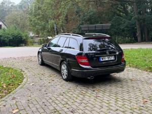 Melns Mercedes-Benz c-220 2013 Jūrmala, ar dzinēja tilpumu 2.20 L un nobraukumu 340 tūkst. km par 6990 €, foto 8 vietnē AUTOMOTO.COM.LV
