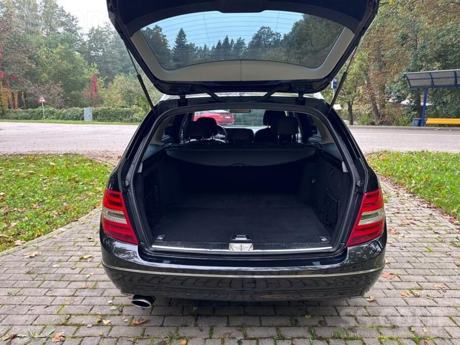 Melns Mercedes-Benz c-220 2013 Jūrmala, ar dzinēja tilpumu 2.20 L un nobraukumu 340 tūkst. km par 6990 €, foto 10 vietnē AUTOMOTO.COM.LV