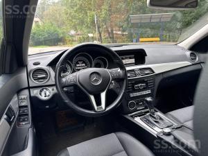 Melns Mercedes-Benz c-220 2013 Jūrmala, ar dzinēja tilpumu 2.20 L un nobraukumu 340 tūkst. km par 6990 €, foto 12 vietnē AUTOMOTO.COM.LV