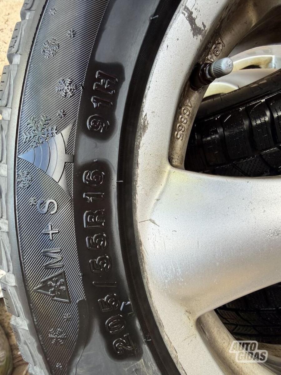 Melns Mercedes-Benz c-220 2003 Šalčininkai, ar dzinēja tilpumu 2.20 L un nobraukumu 429 tūkst. km par 1000 €, foto 17 vietnē AUTOMOTO.COM.LV