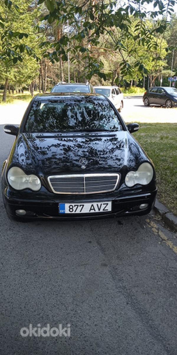 Melns Mercedes-Benz c-220 2003 Tallina, ar dzinēja tilpumu 2.20 L un nobraukumu 350 tūkst. km par 1500 €, foto 1 vietnē AUTOMOTO.COM.LV