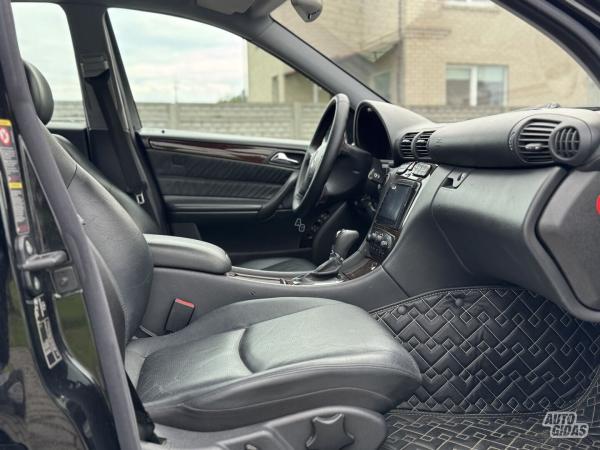 Melns Mercedes-Benz c-220 2004 Kauņa, ar dzinēja tilpumu 2.20 L un nobraukumu 252 tūkst. km par 2450 €, foto 8 vietnē AUTOMOTO.COM.LV