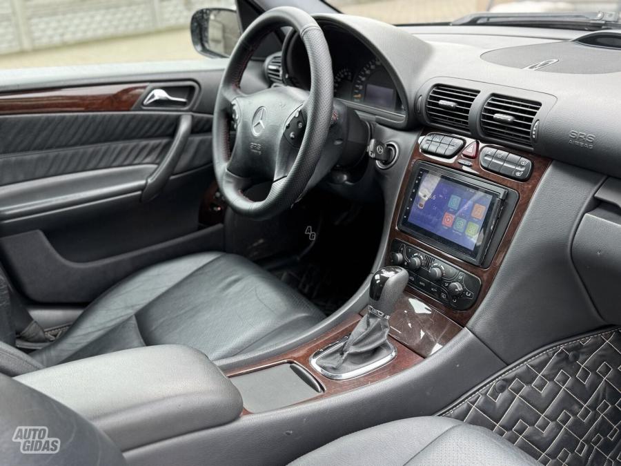 Melns Mercedes-Benz c-220 2004 Kauņa, ar dzinēja tilpumu 2.20 L un nobraukumu 252 tūkst. km par 2950 €, foto 9 vietnē AUTOMOTO.COM.LV