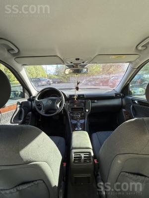 Melns Mercedes-Benz c-220 2004 Talsi, ar dzinēja tilpumu 2.20 L un nobraukumu 315 tūkst. km par 2350 €, foto 7 vietnē AUTOMOTO.COM.LV