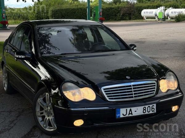 Melns Mercedes-Benz c-220 2004 Talsi, ar dzinēja tilpumu 2.20 L un nobraukumu 317 tūkst. km par 2150 €, foto 1 vietnē AUTOMOTO.COM.LV