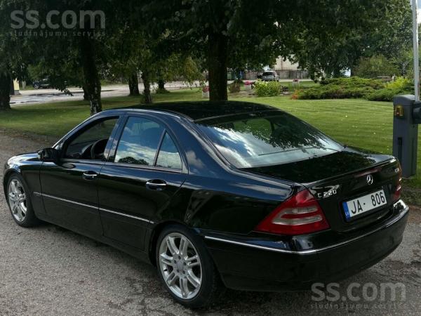 Melns Mercedes-Benz c-220 2004 Talsi, ar dzinēja tilpumu 2.20 L un nobraukumu 317 tūkst. km par 2150 €, foto 6 vietnē AUTOMOTO.COM.LV