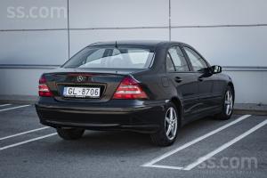 Melns Mercedes-Benz c-220 2005 Rīga, ar dzinēja tilpumu 2.20 L un nobraukumu 0 tūkst. km par 2995 €, foto 4 vietnē AUTOMOTO.COM.LV