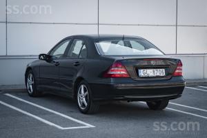 Melns Mercedes-Benz c-220 2005 Rīga, ar dzinēja tilpumu 2.20 L un nobraukumu 0 tūkst. km par 2995 €, foto 6 vietnē AUTOMOTO.COM.LV