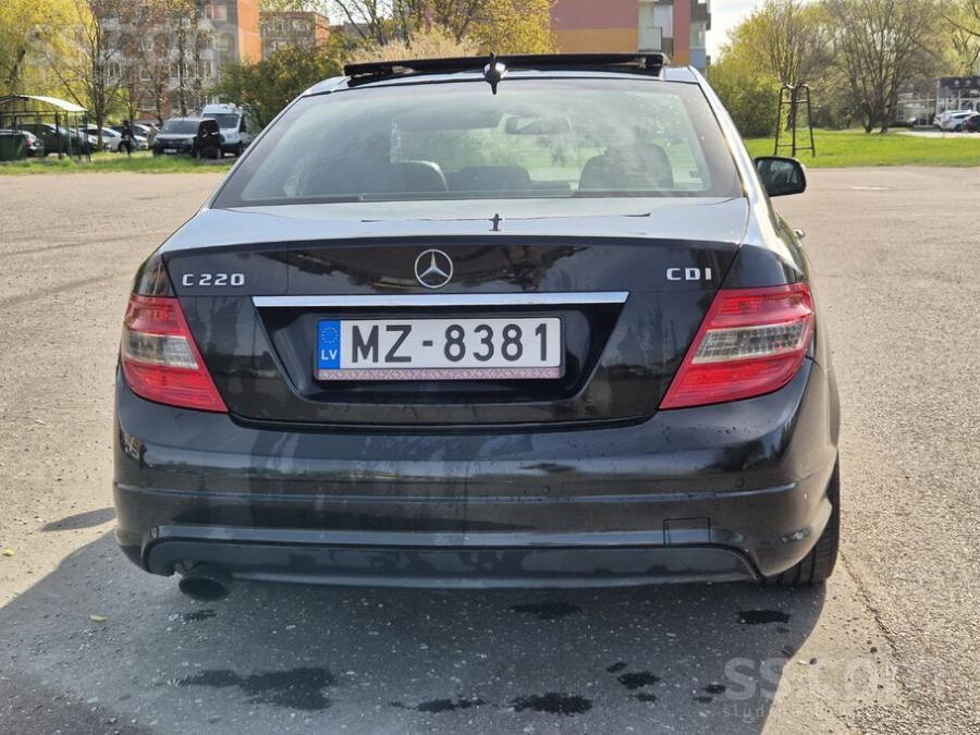 Melns Mercedes-Benz c-220 2007 Liepāja, ar dzinēja tilpumu 2.20 L un nobraukumu 337 tūkst. km par 7650 €, foto 5 vietnē AUTOMOTO.COM.LV