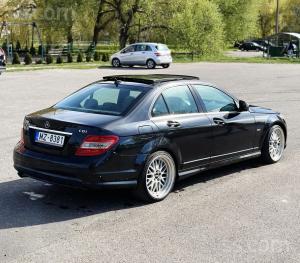 Melns Mercedes-Benz c-220 2007 Liepāja, ar dzinēja tilpumu 2.20 L un nobraukumu 337 tūkst. km par 7650 €, foto 9 vietnē AUTOMOTO.COM.LV