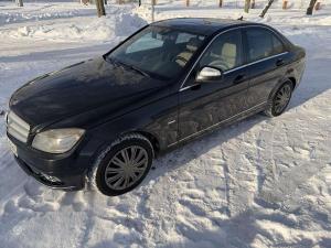 Black Mercedes-Benz c-220 2007 in Klaipeda, with an engine capacity of 2.15 L and mileage of 336 thousand km for 5300 €, photo 3 on AUTOMOTO.COM.LV