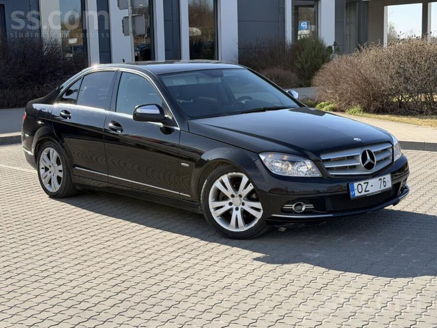 Melns Mercedes-Benz c-220 2007 Rīga, ar dzinēja tilpumu 2.20 L un nobraukumu 322 tūkst. km par 4300 €, foto 1 vietnē AUTOMOTO.COM.LV
