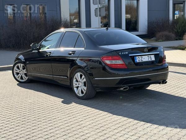 Black Mercedes-Benz c-220 2007 in Riga, with an engine capacity of 2.20 L and mileage of 322 thousand km for 4300 €, photo 2 on AUTOMOTO.COM.LV