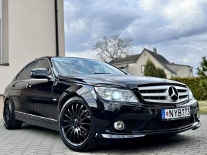 Black Mercedes-Benz c-220 2007 in Kaunas, with an engine capacity of 2.20 L and mileage of 252 thousand km for 5450 €, photo 3 on AUTOMOTO.COM.LV